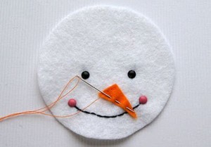 Bonecos de Neve em Feltro para Árvore de Natal