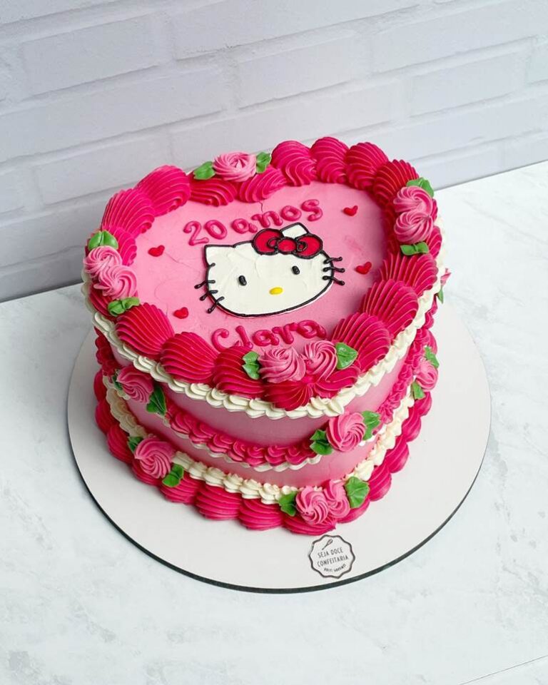 Bolo da Hello Kitty: 50 ideias simples e encantadoras