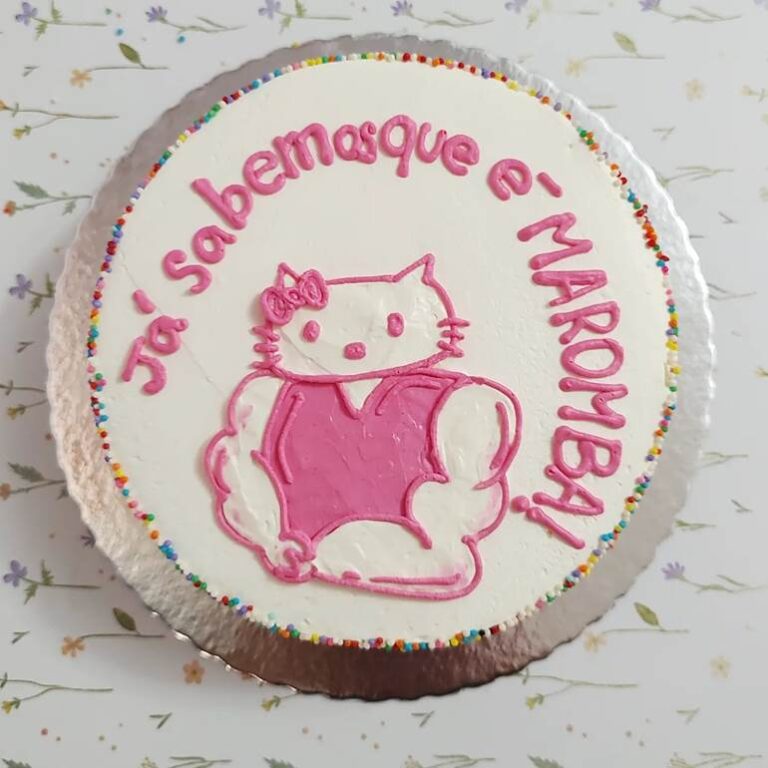 Bolo da Hello Kitty: 50 ideias simples e encantadoras