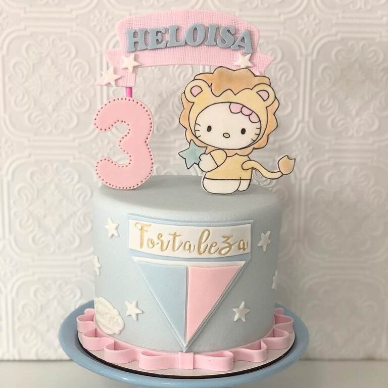 Bolo da Hello Kitty: 50 ideias simples e encantadoras